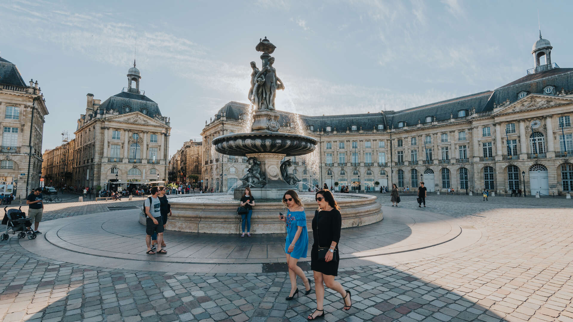 Walking through UNESCO-listed Bordeaux